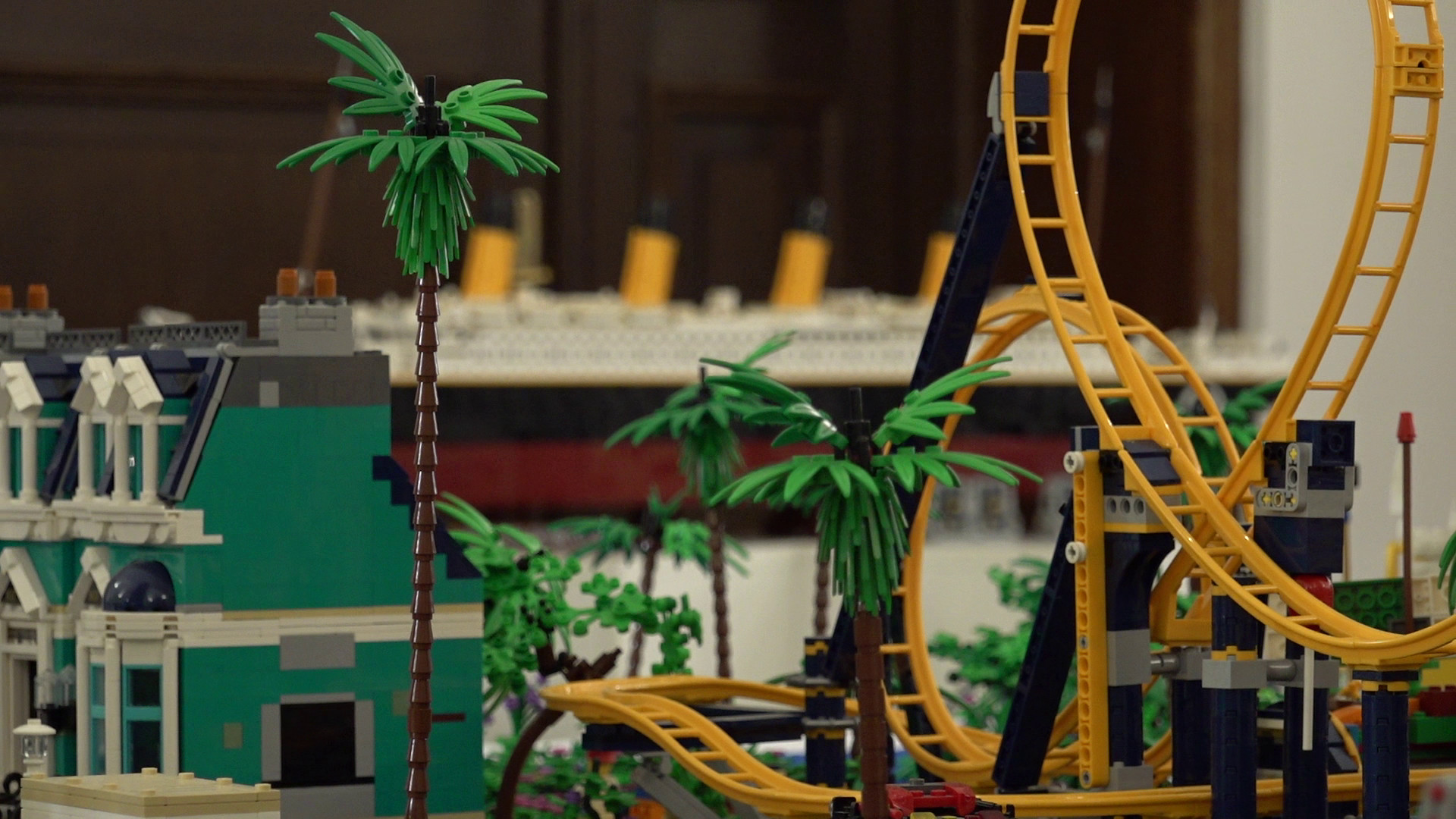 LEGO obsadilo výstavní síň českobudějovické radnice | Jihočeská televize